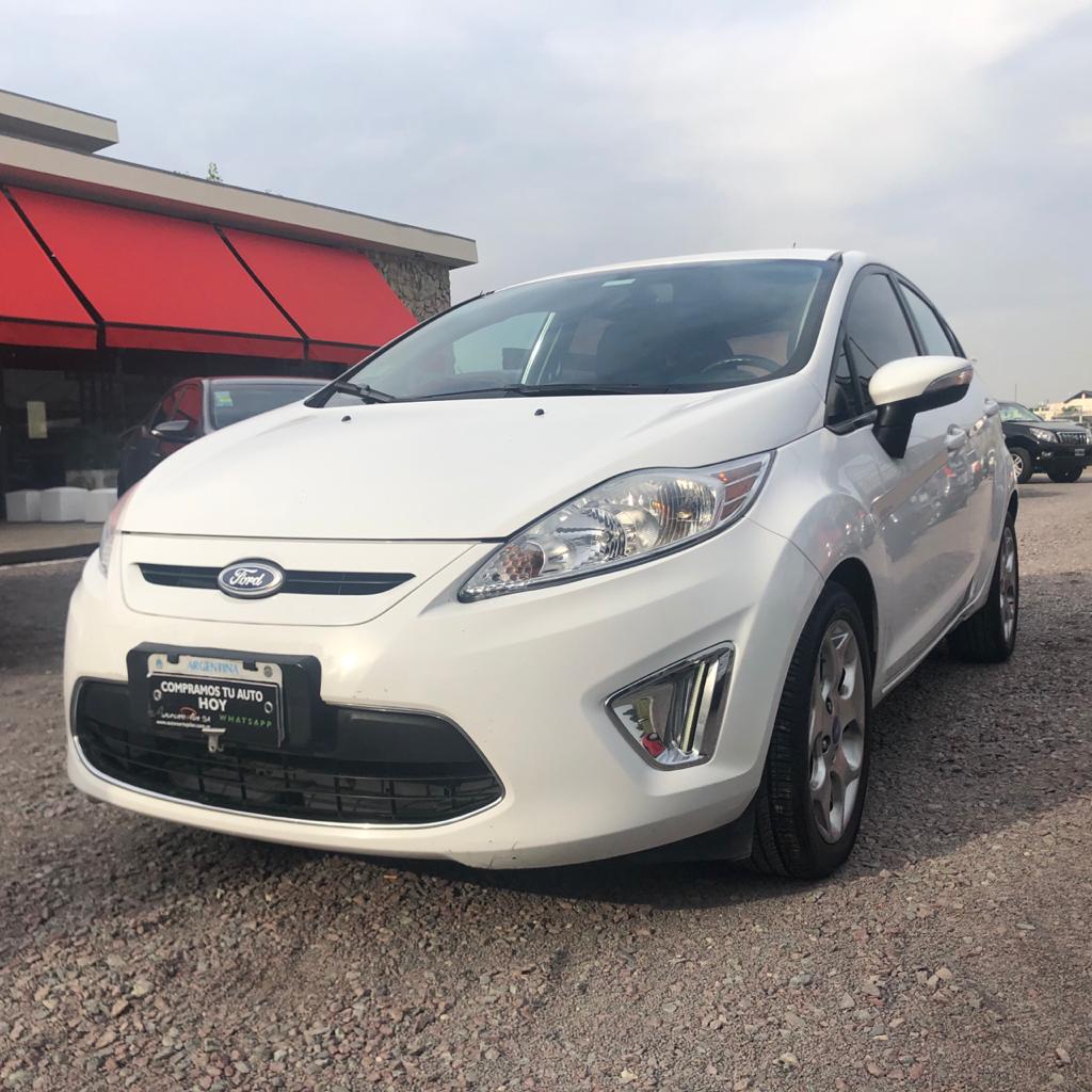Ford Fiesta 1.6 Kinetic Design Titanium – Autonorte Pilar